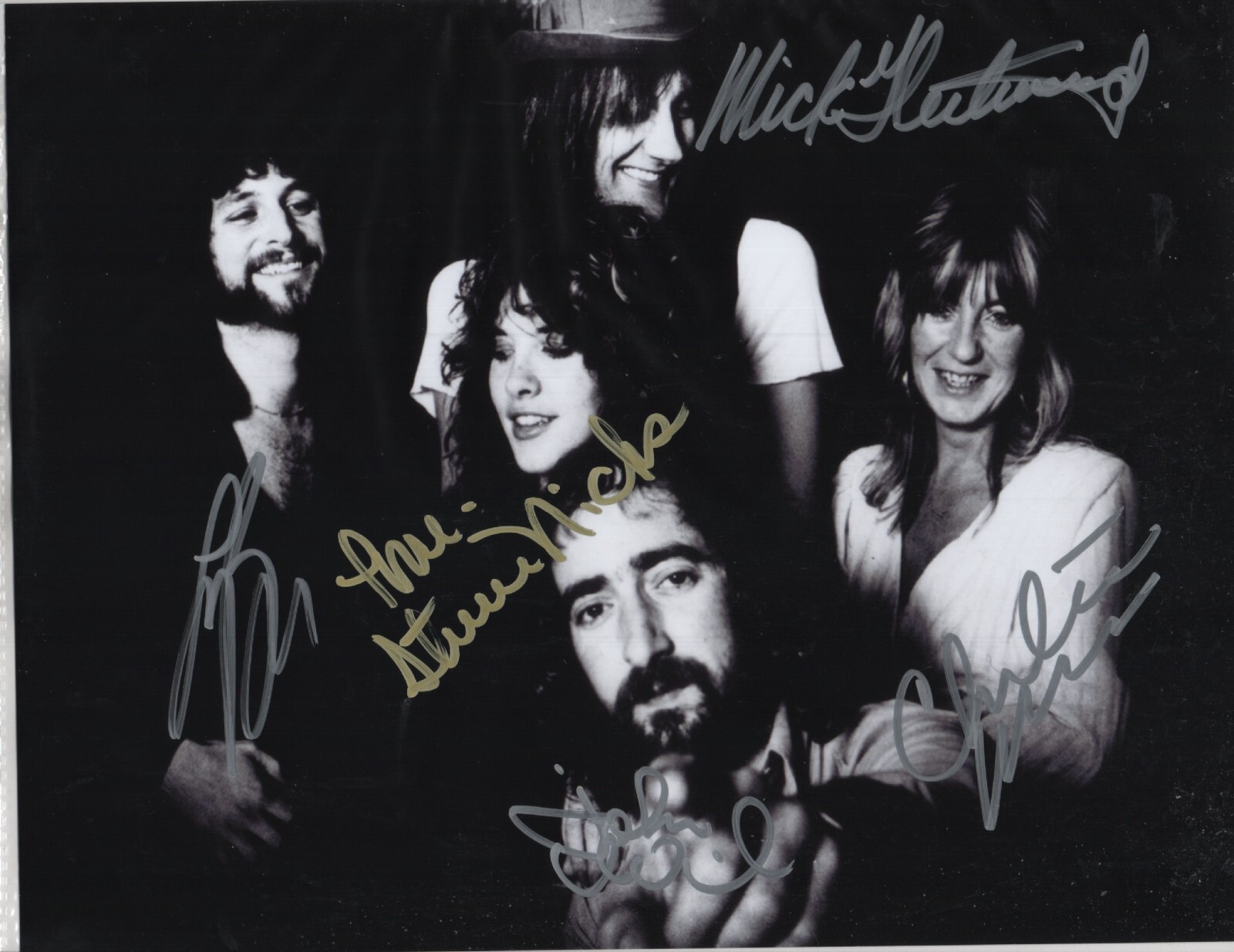 FLEETWOOD MAC BAND ALL ~5 MEMBERS ALL HAND SIGNED COA B &W POSE OLDIES ...